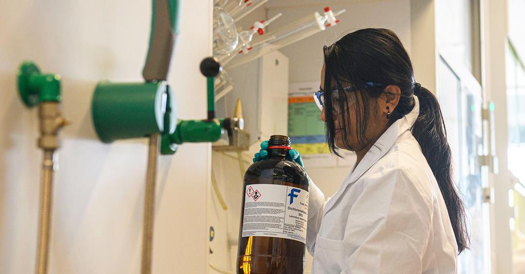 US dichloromethane ban increases costs and monitoring for university ...