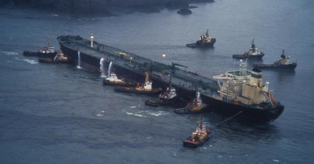 Explainer: why are chemical dispersants used in oil spills? | News ...