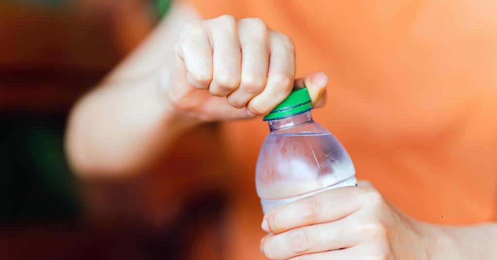 Nanoplastics make up around 90% of the plastic particles found in ...