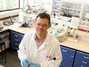 James Crowley: Magicians rings and dumbbells on a molecular scale ...