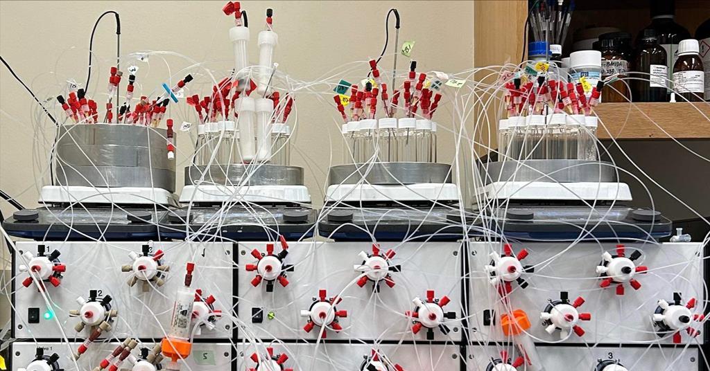 Super-fast automated synthesis promises to make chemistry accessible to ...