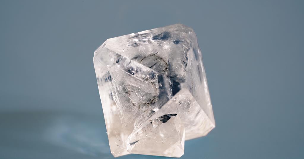 Hexagonal diamond: Scientists create bulk samples of ultra-hard carbon ...