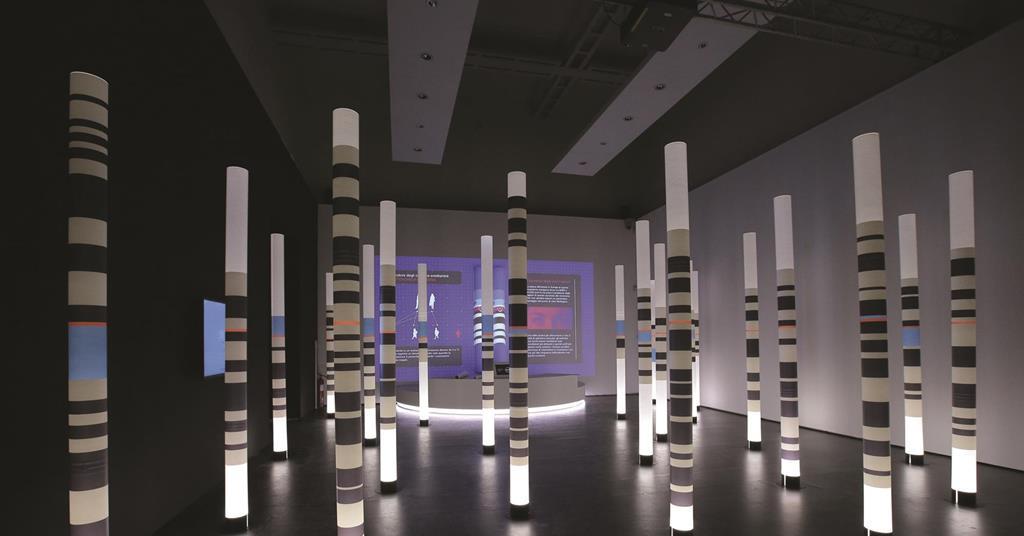 DNA: the great book of life from Mendel to genomics | Review ...