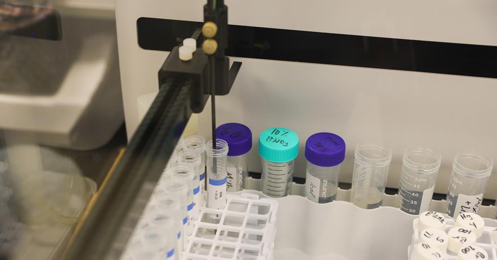 Liquid analysis simultaneously checks for 71 elements | Research ...