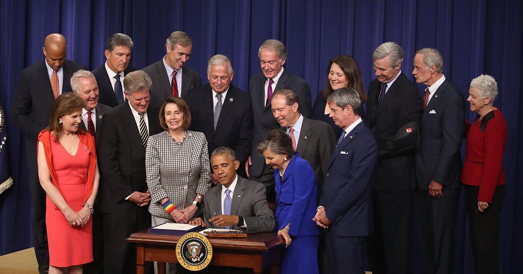 Obama signs law to revamp US chemical rules | News | Chemistry World