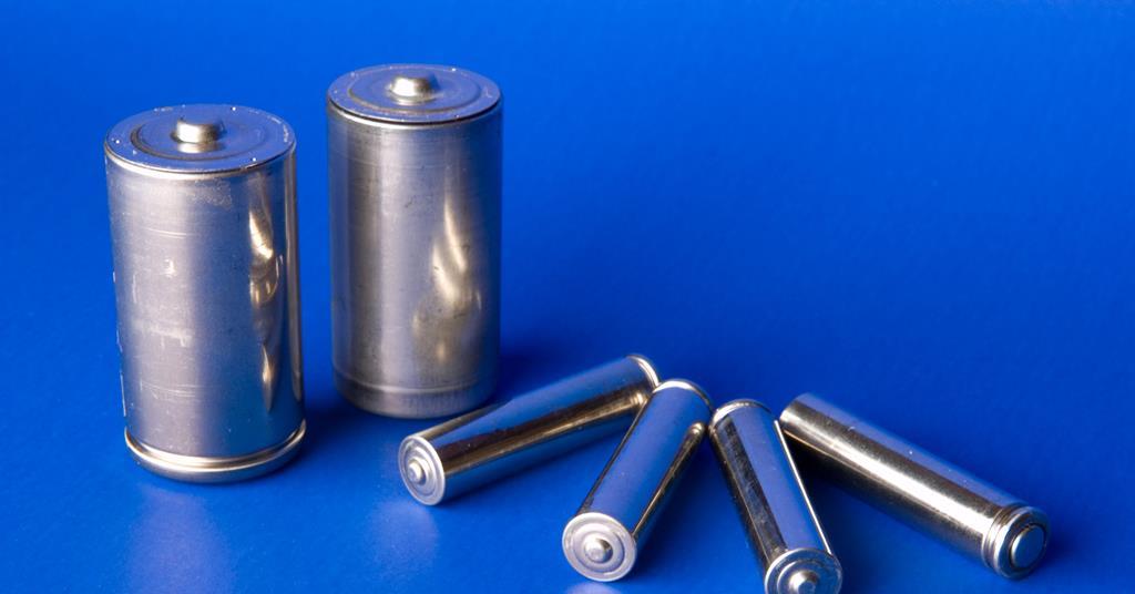 Biocompatible battery starves cancer cells of oxygen | Research ...