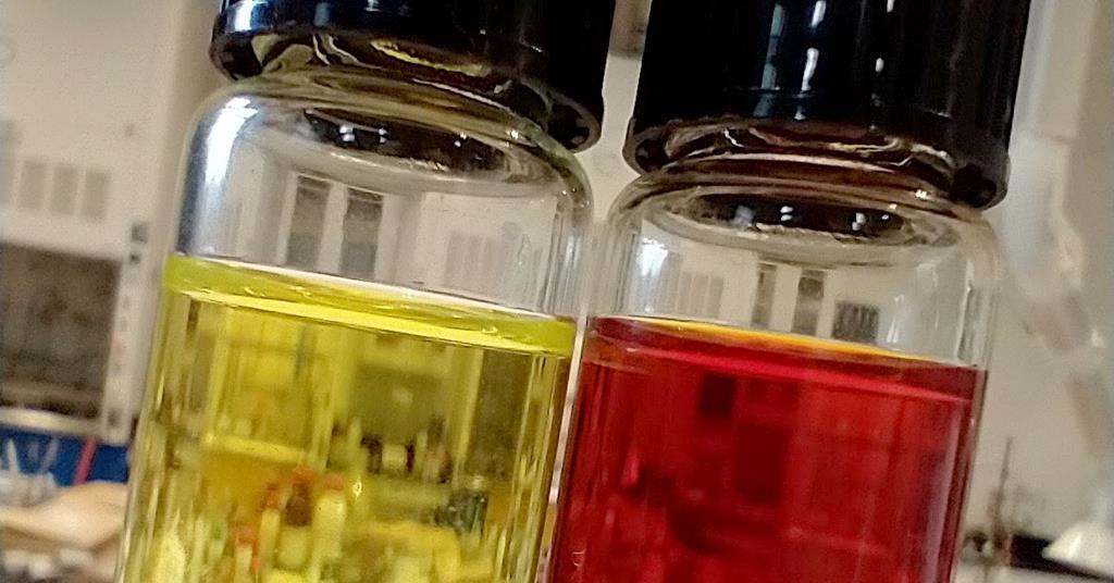 Mechanochemistry makes gold salts that are soluble in organic solvents ...