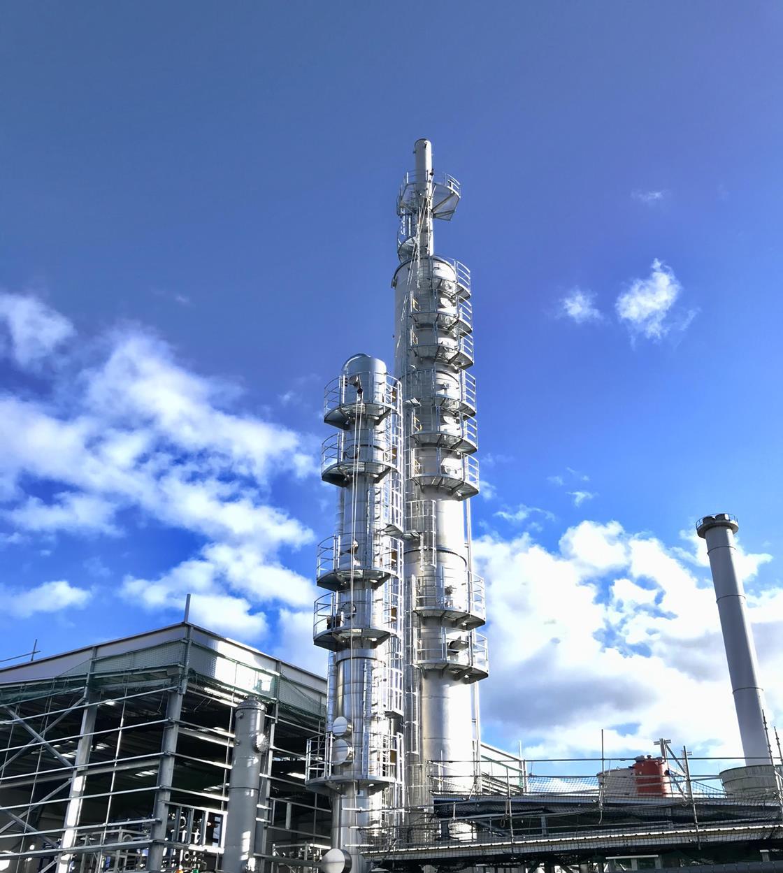 UK’s first ‘industrial scale’ carbon capture plant opens in Cheshire ...