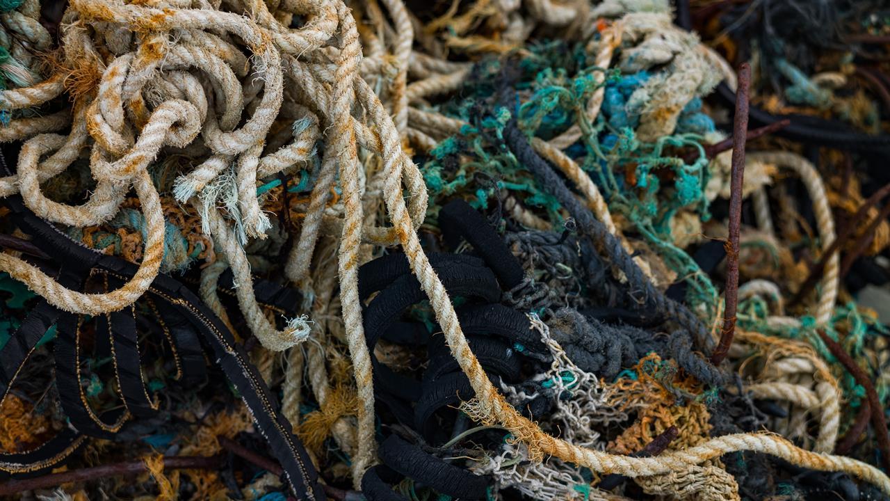 New catalytic process completely breaks down nylon-6 in minutes ...