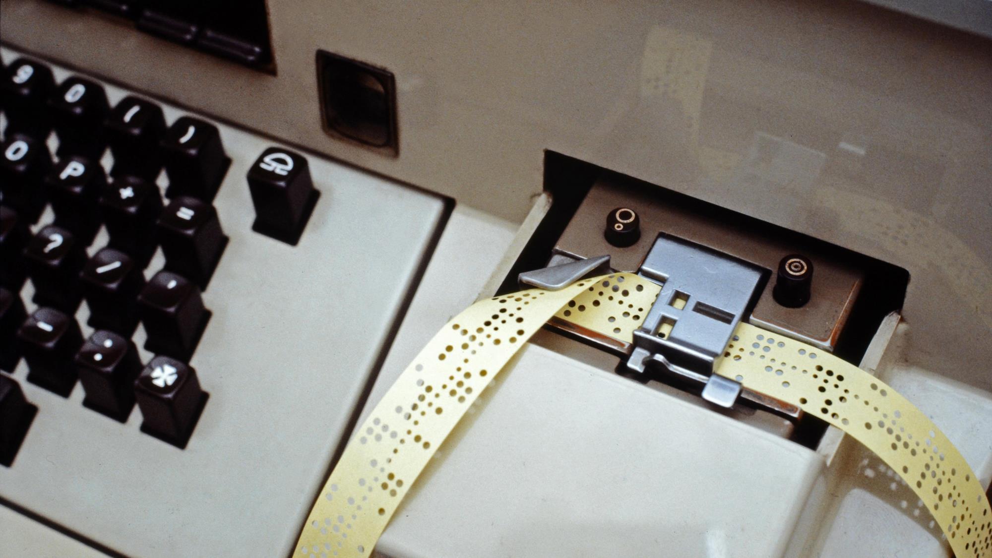 Chemical Turing machine reads molecular tape | Research | Chemistry World