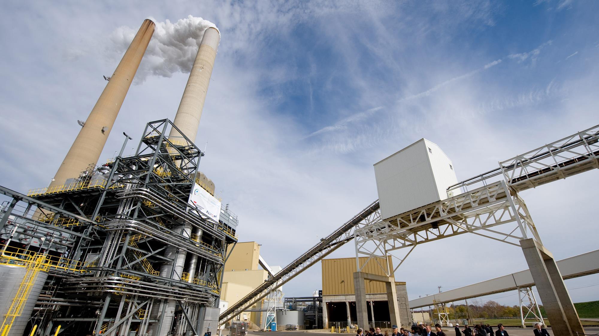 Can negative emissions technology clear the air without costing the ...
