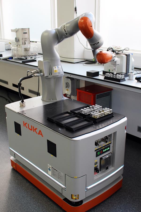 The robots revolutionising chemistry | Feature | Chemistry World