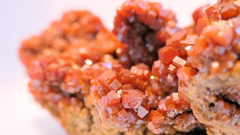 Vanadium-based medicines & sustainable labs | Podcast | Chemistry World