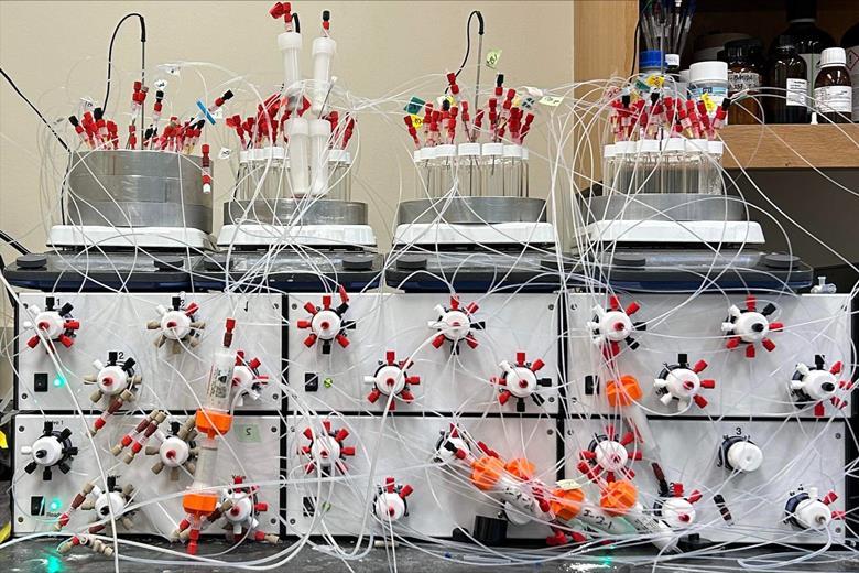 Super-fast automated synthesis promises to make chemistry accessible to ...